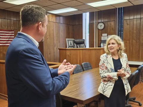 U.S. Senator Marsha Blackburn stopped by to chat | Historic Union County